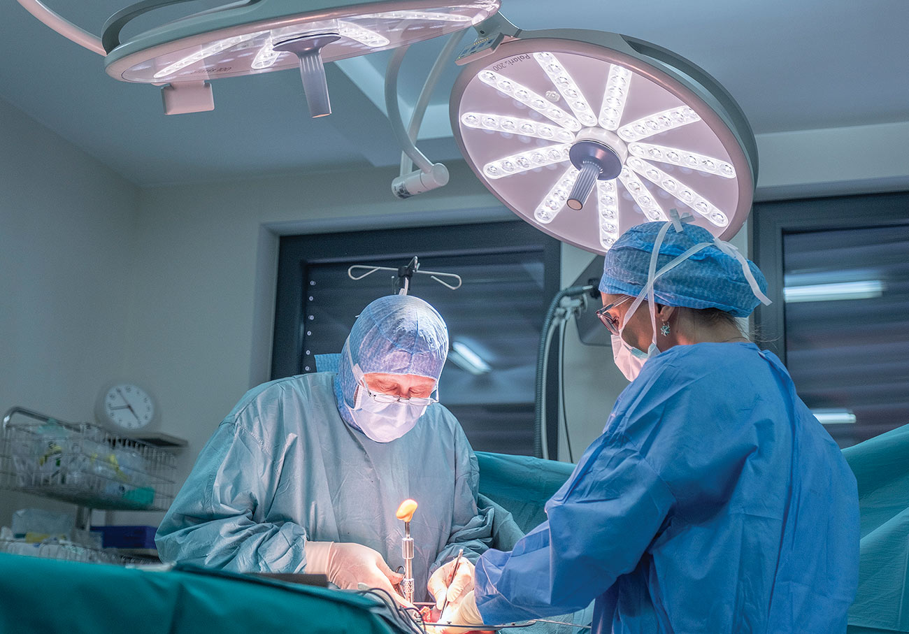 Skolioza: funkcija implantanata i da li ih vaditi nakon operacije ...